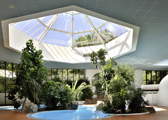 Austria Trend Eventhotel Pyramide | Sparen Sie bis zu 70% auf ...